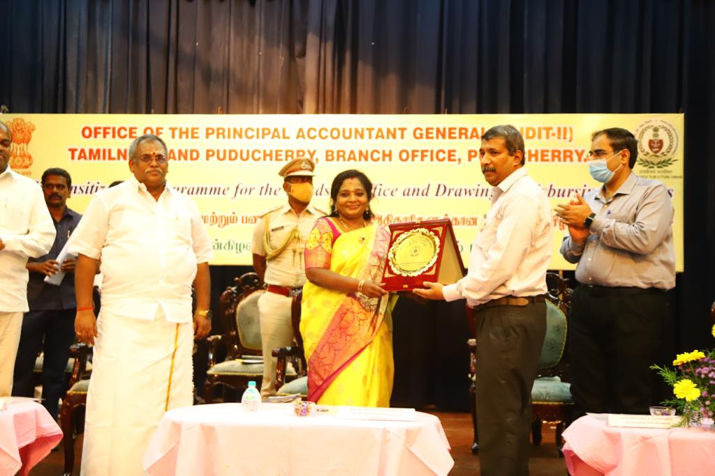 Press Release:Press Information Bureau