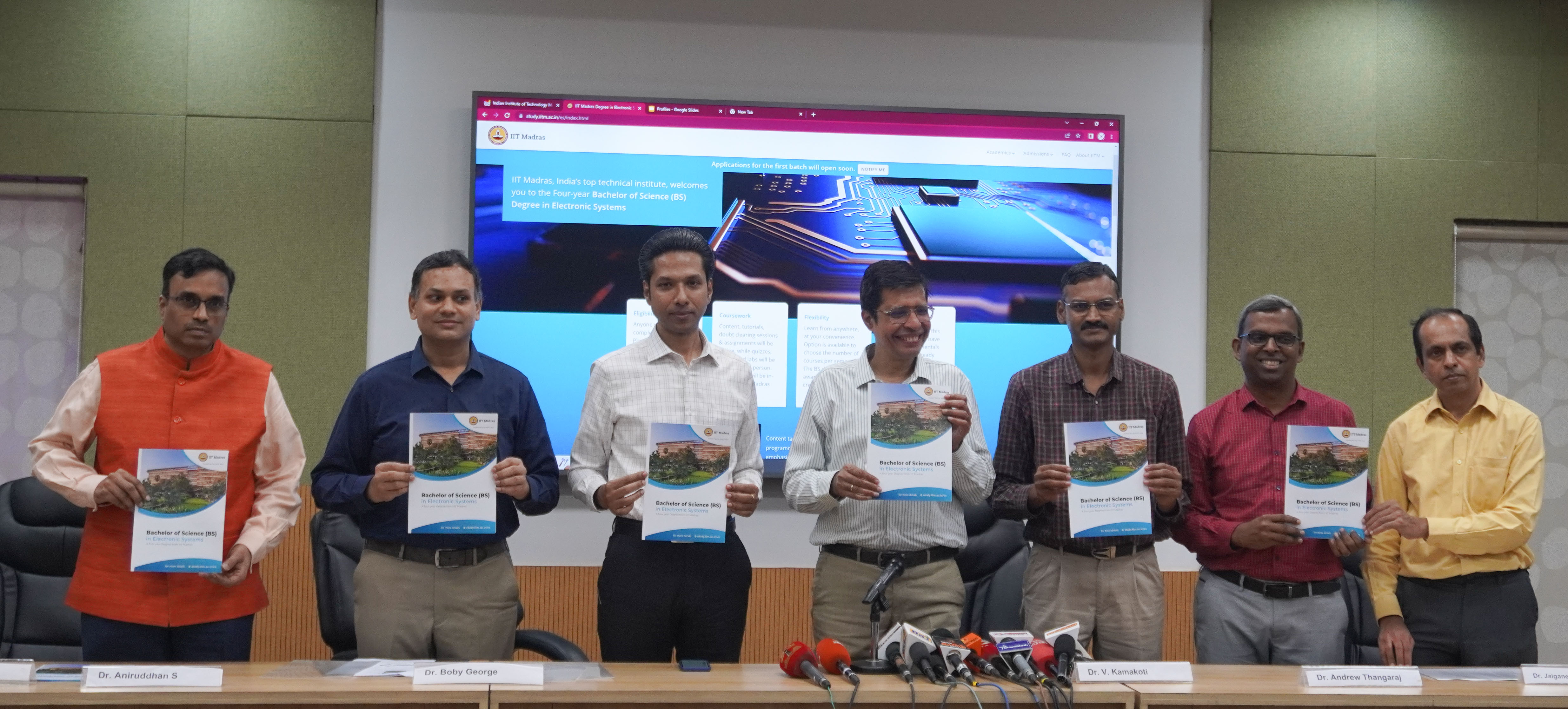 Press Release:Press Information Bureau