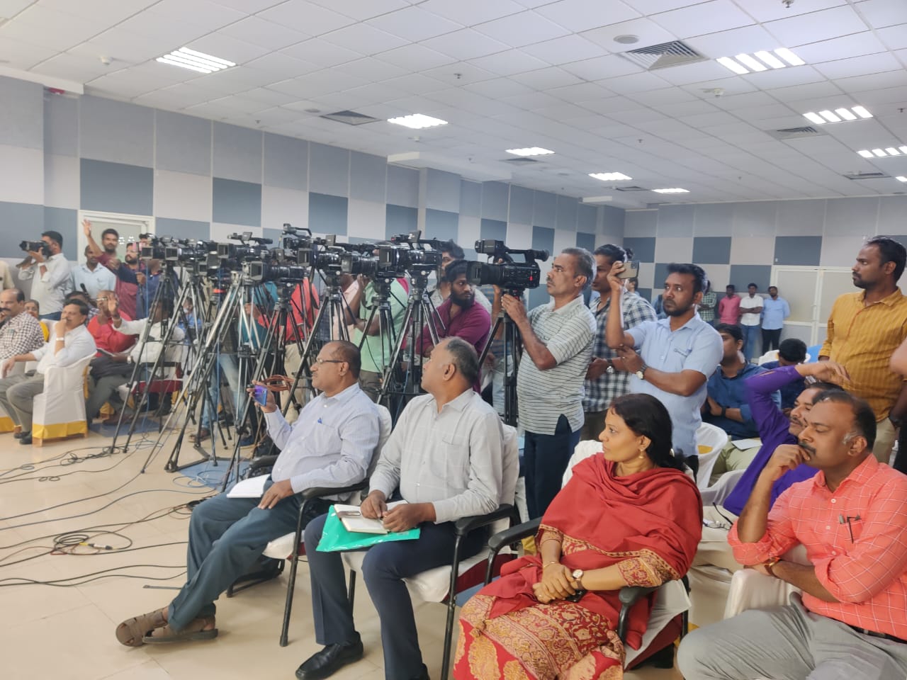 Press Release:Press Information Bureau