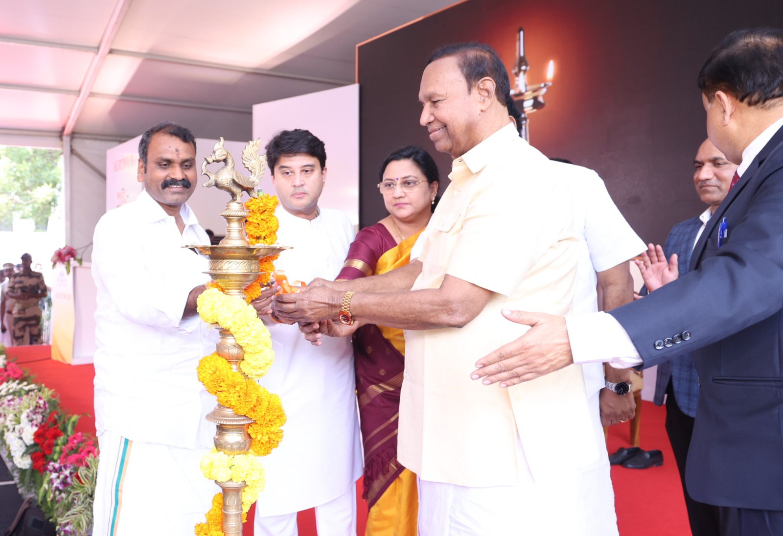 Multi-Level Car Parking facility (MLCP) at Chennai Airport inaugurated ...