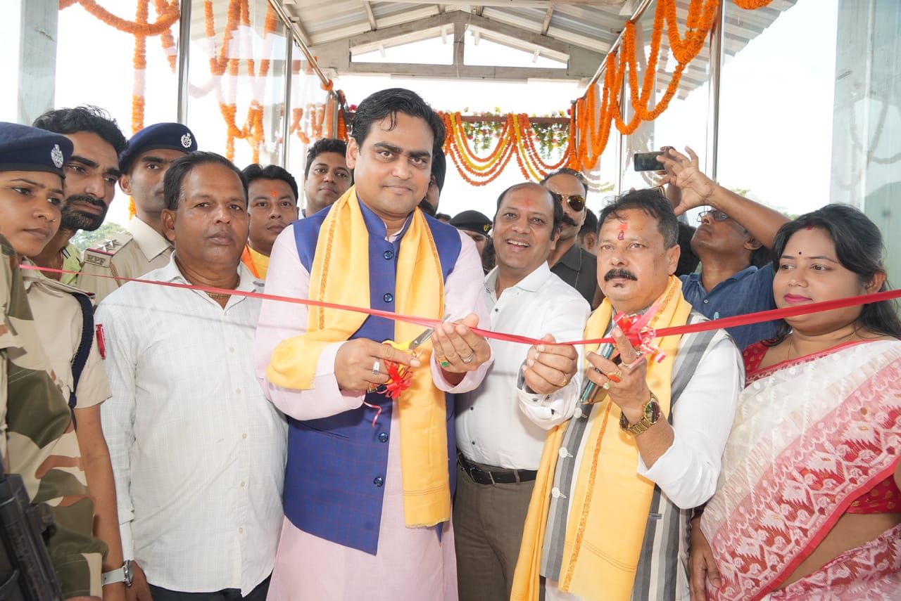 Press Release:Press Information Bureau