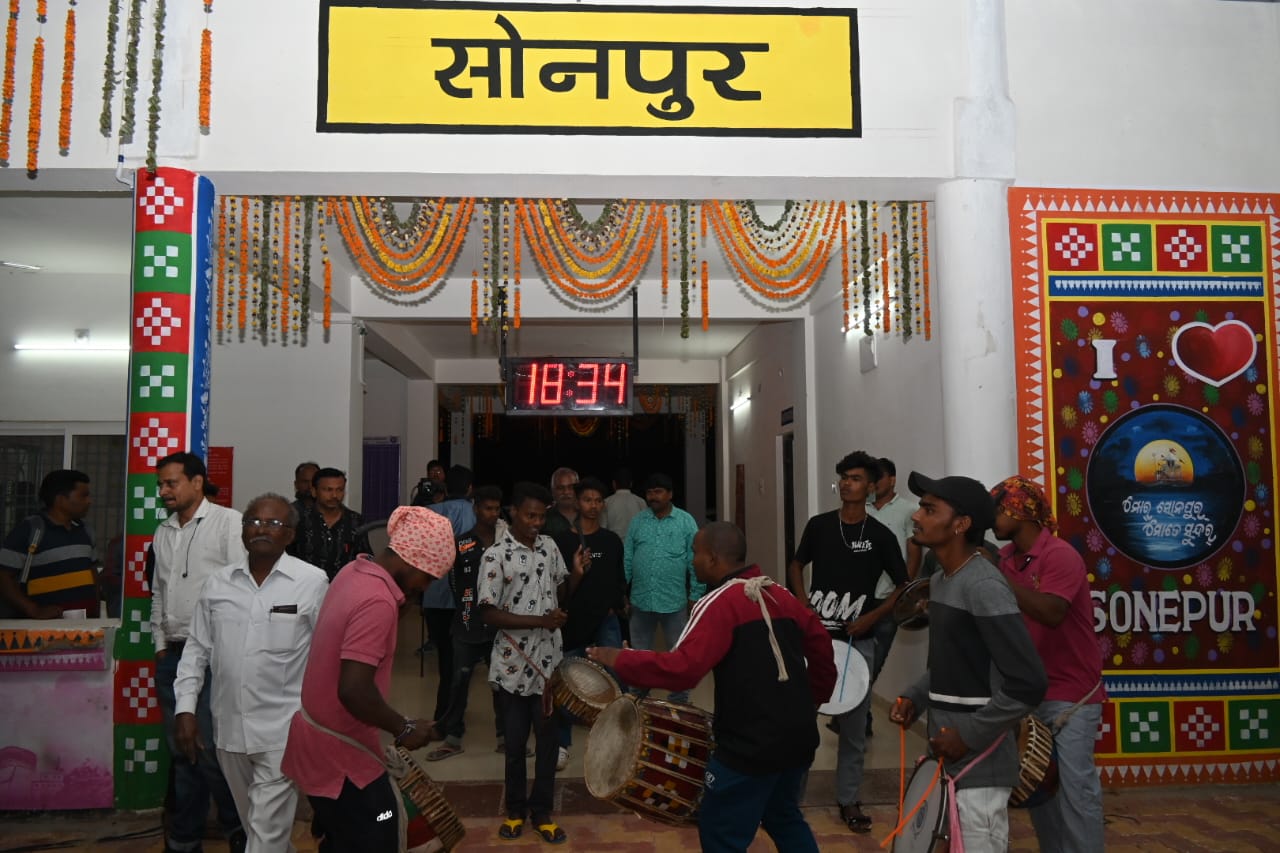 Press Release:Press Information Bureau